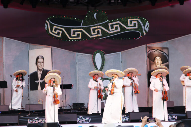 Photo Gallery | Mariachi USA Shows in Hollywood Bowl